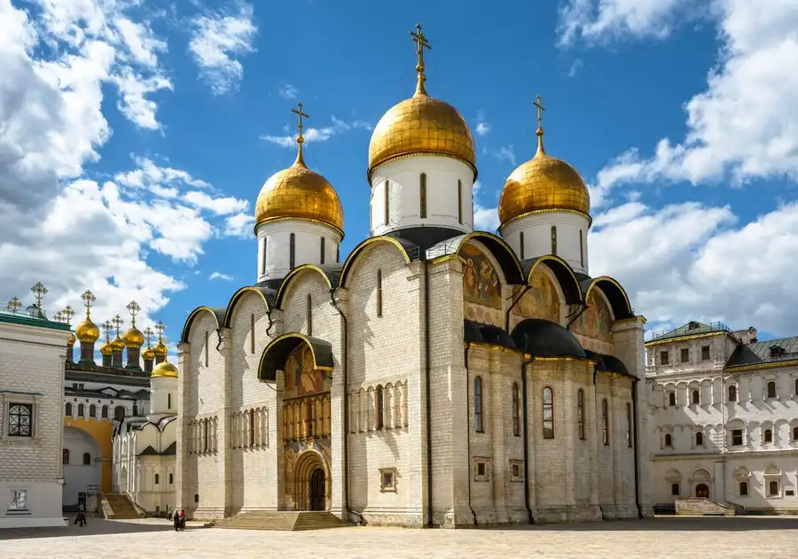 Top 10 Địa điểm bên trong Điện Kremlin Moscow bạn không nên bỏ lỡ